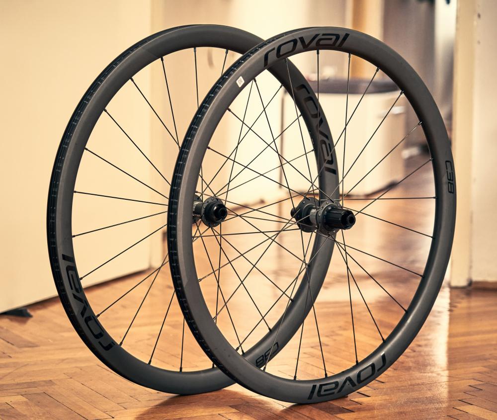 Specialized Roval Rapide C 38 Disc - Cikloberza Mali Oglasi - 2Bike.rs