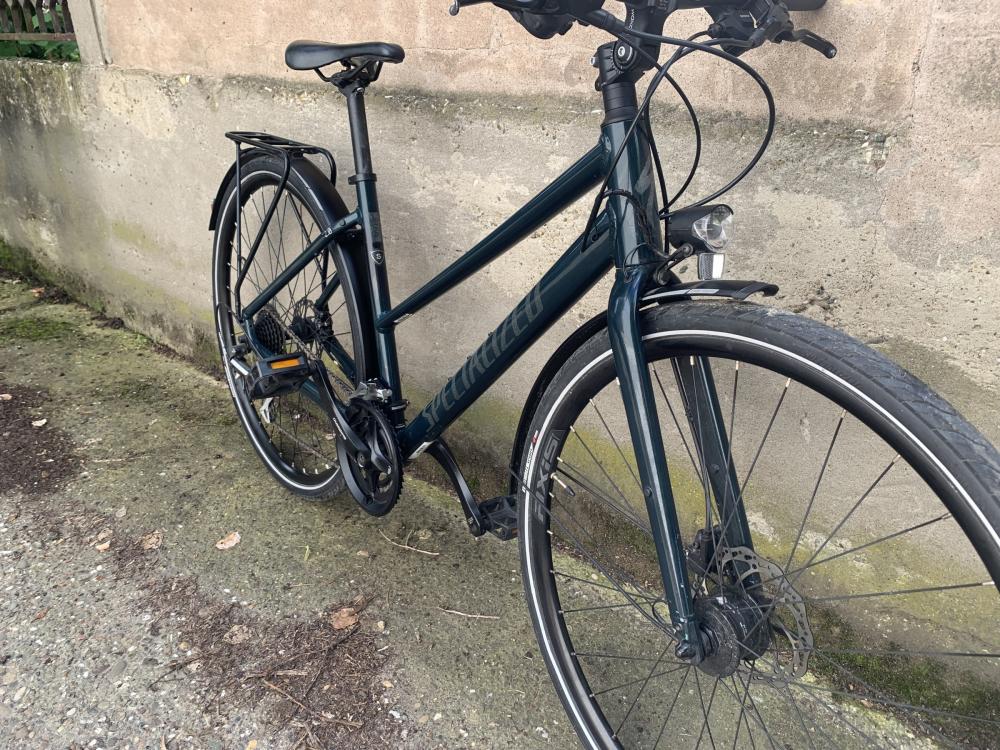 Specialized Sirrus touring S velicina - Cikloberza Mali Oglasi - 2Bike.rs