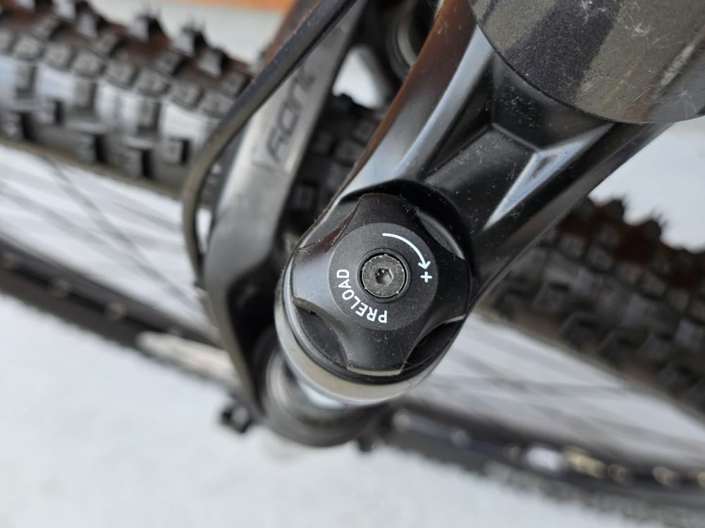 Cube Aim SL 29er 2x9 Rock Shox Size XL - Cikloberza Mali Oglasi - 2Bike.rs
